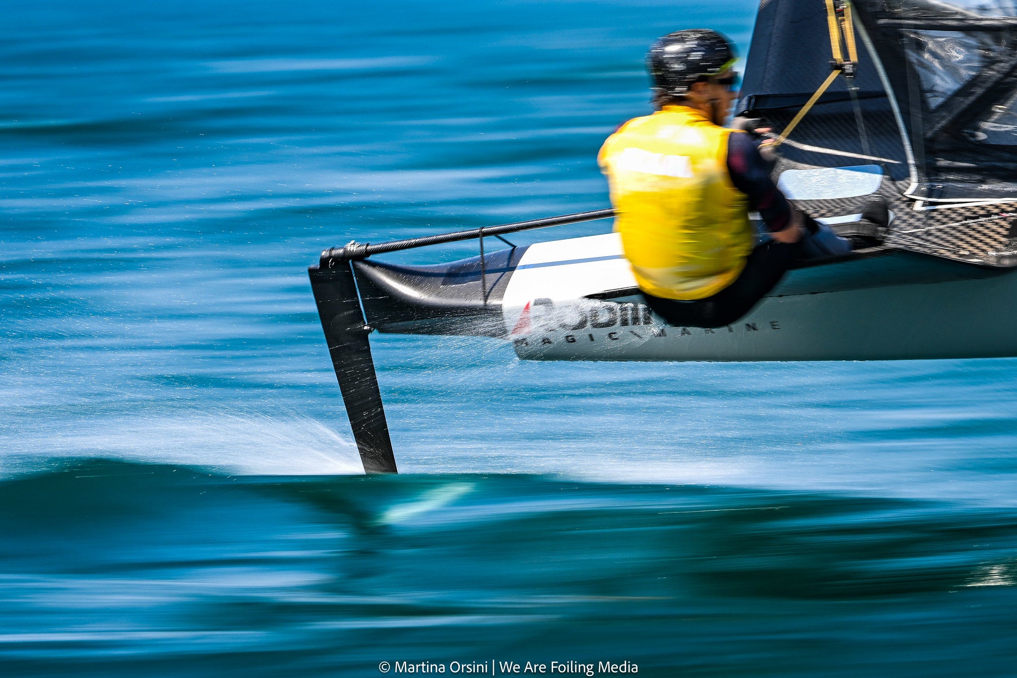How Does Foiling Work? The Technology That Makes Boats Fly | SLAM
